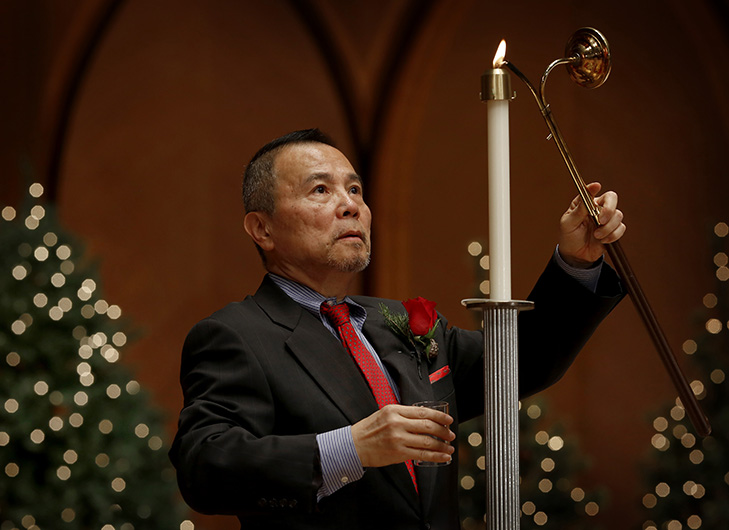 Cardinal Cupich celebrates Midnight Mass with the faithful - Photos ...