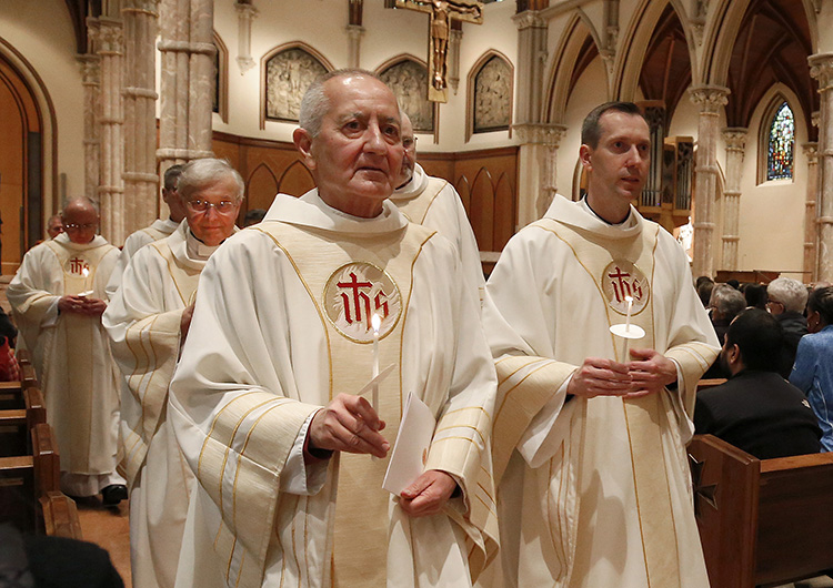 Bishop Robert Fedek brings missionary heart to new role - Chicagoland ...